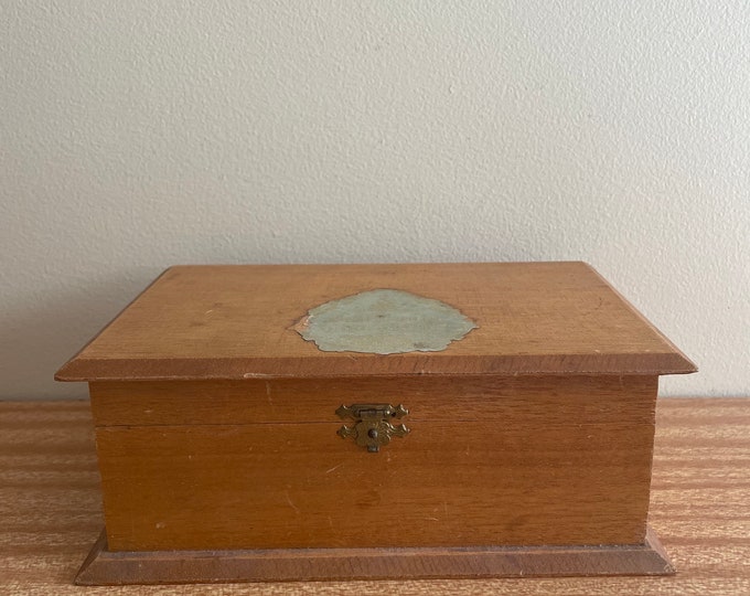 California Chocolates Rare Hinged Box 1950s, Made in Australia, Wooden ...