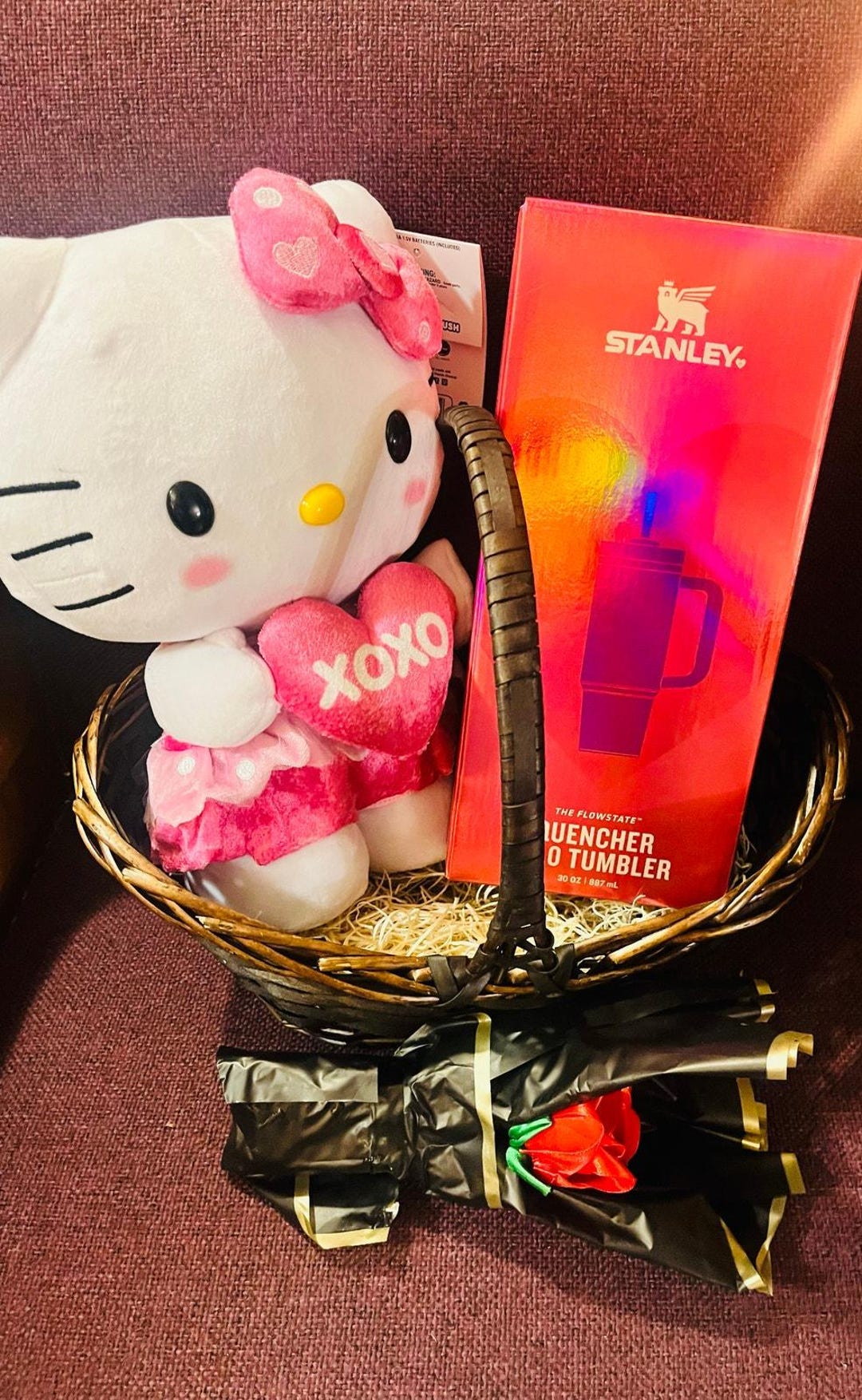 Hello Kitty Love Valentine Stanley Berry Truffle Bundle Side Stepper ...