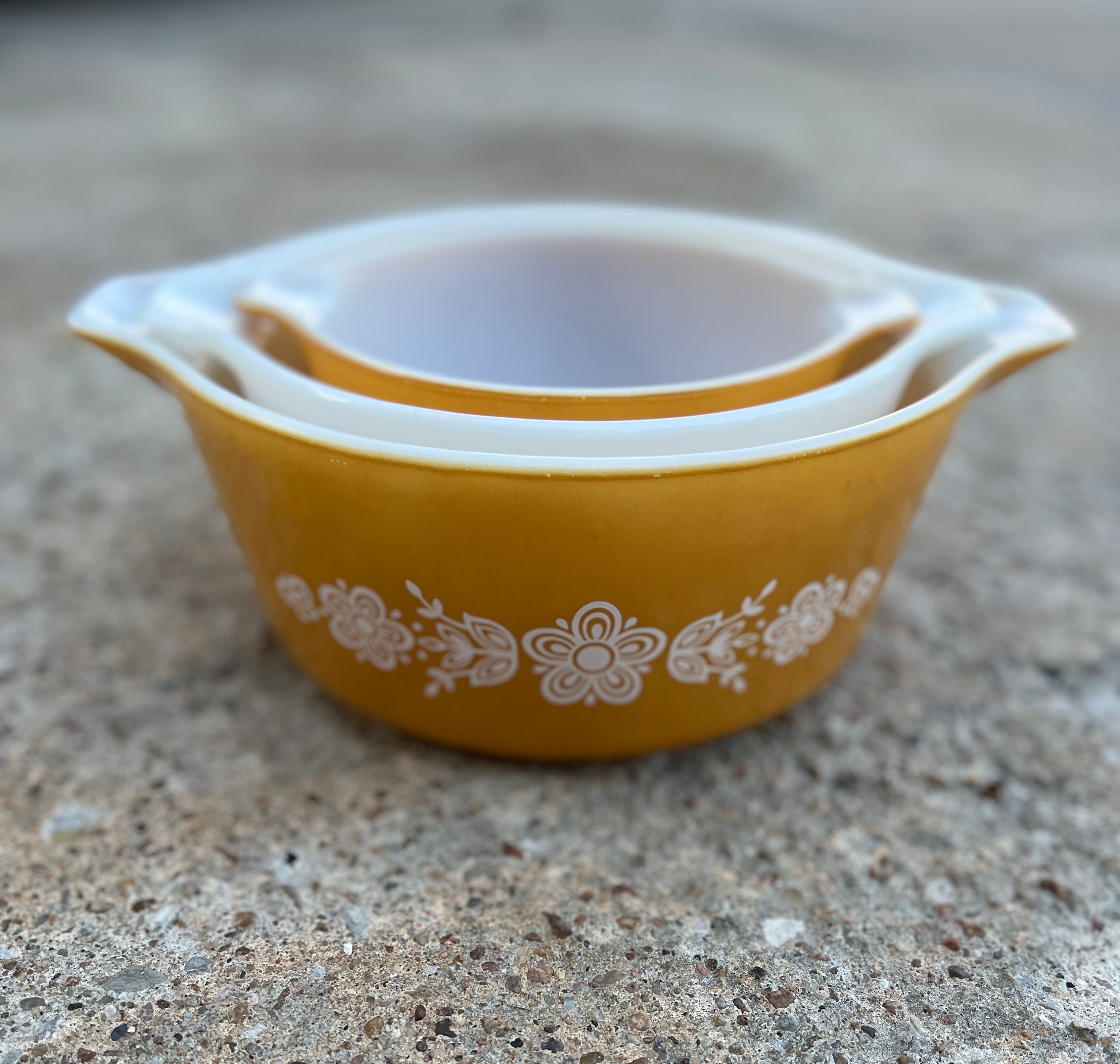 Vintage Pyrex Butterfly Gold Casserole Dishes Round With Lids / 6 Piece ...