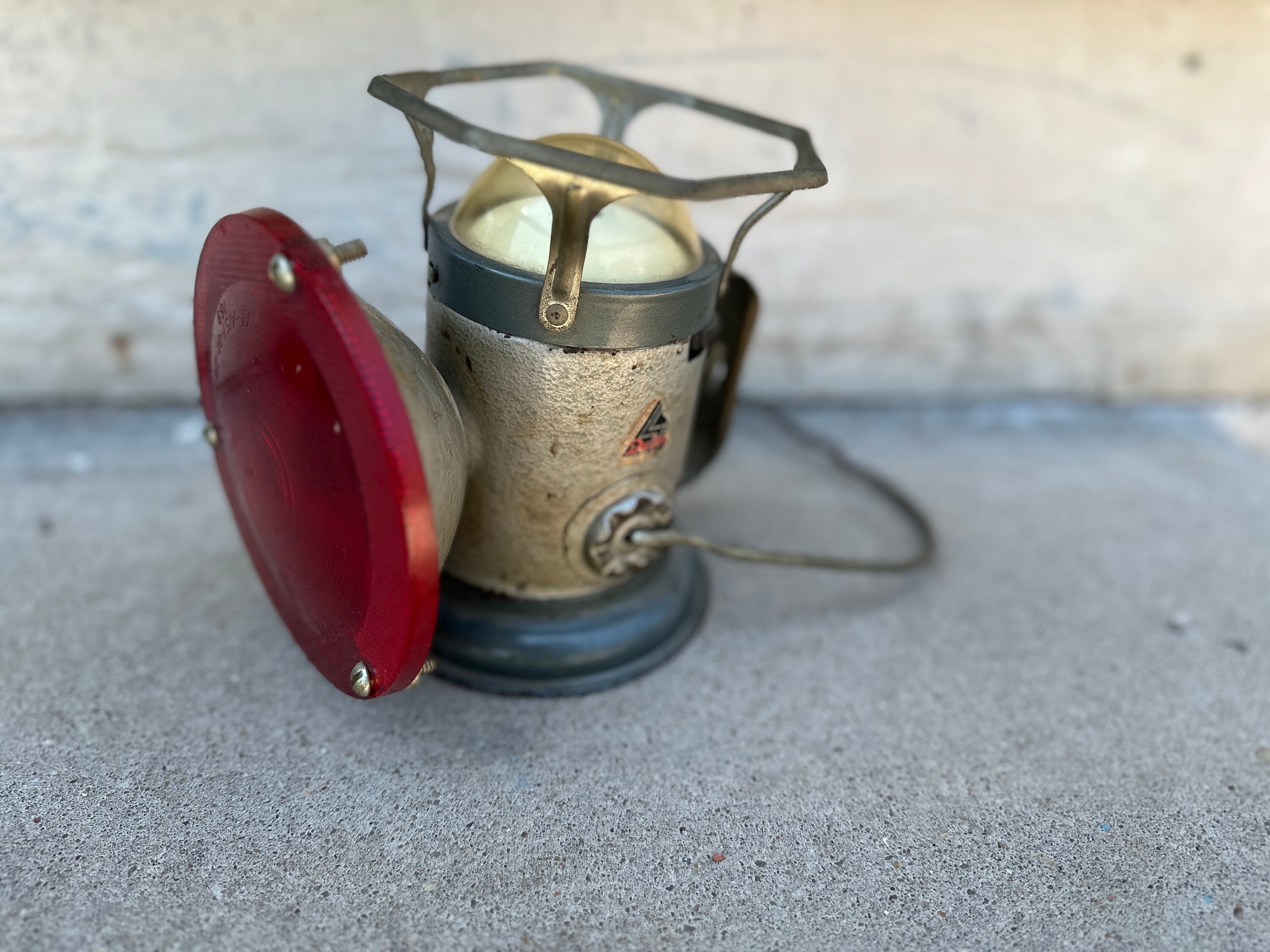Vintage 1940's Delta Powerlite Railroad Dual Bulb Lantern - Etsy
