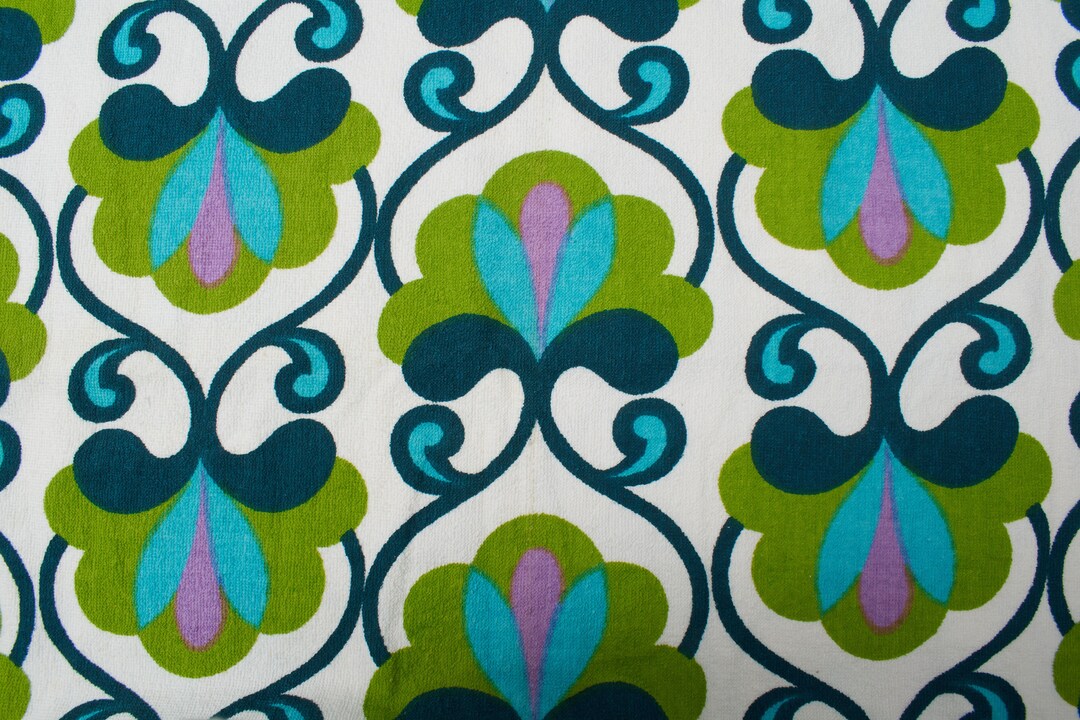 2yds 1970s Vintage Terry Cloth Fabric, Psychedelic Floral Print - Etsy
