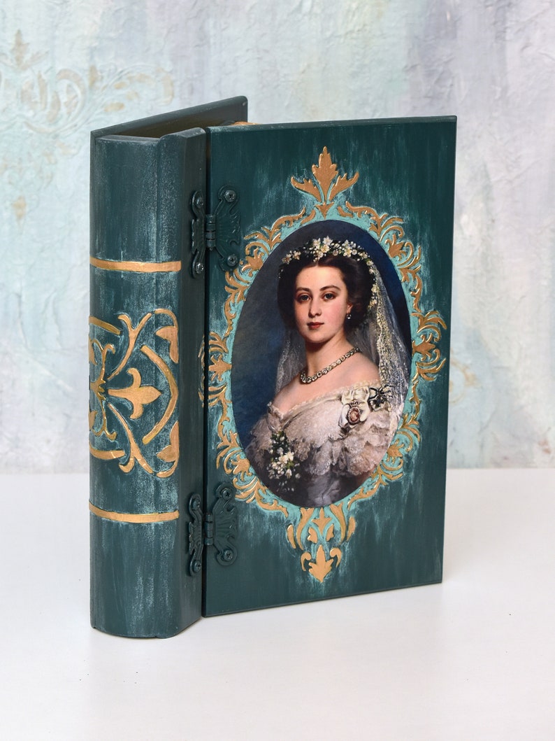 Victorian Style Book Jewelry Box, Antique Keepsake Box, Retro Chic ...