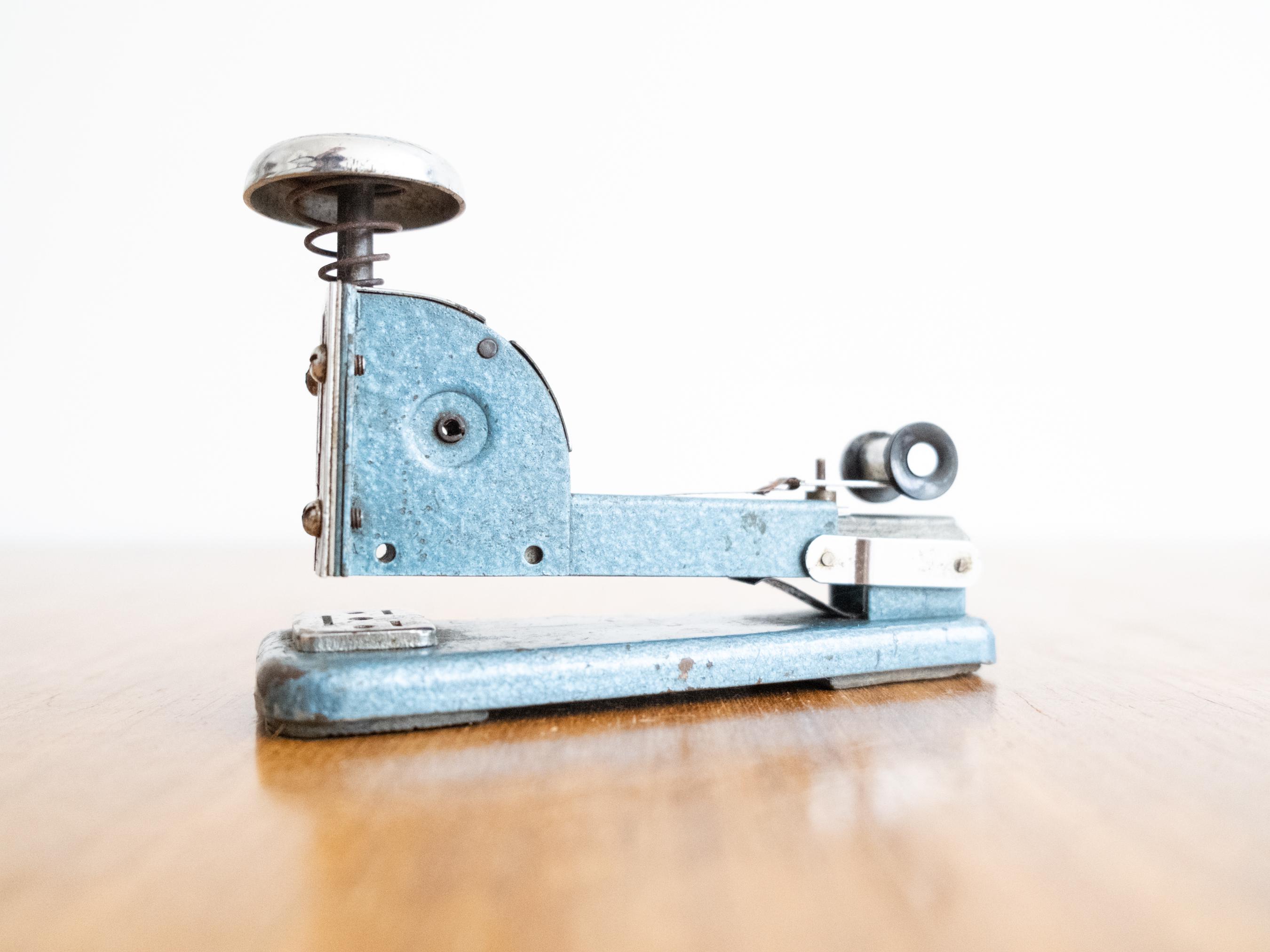 Vintage Vanguard Stapler, 1930s Industrial Stapler - Etsy