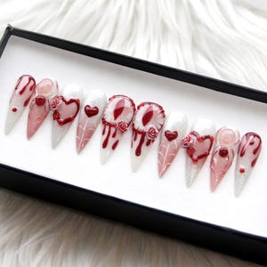 Bloody Eyes Nails – Heartbreak Halloween Press On, Silver Metallic ...