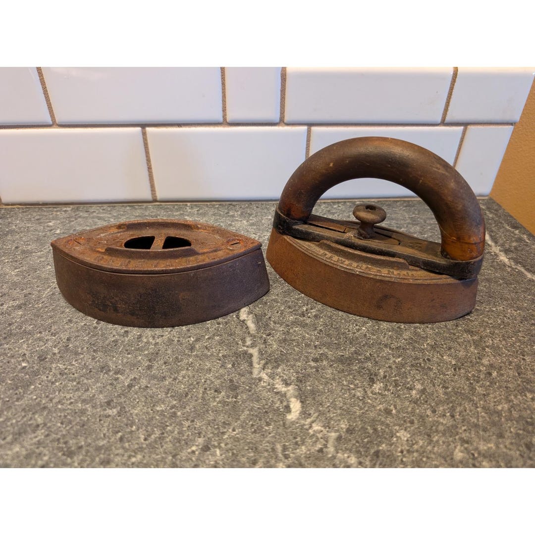Antique Cast Iron Sad Iron Set 2 Pc Handle Base Vintage Home Decor ...