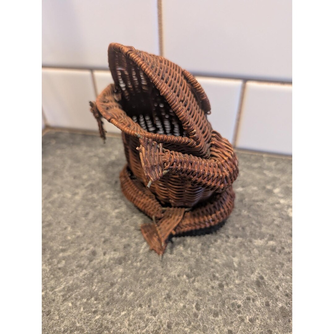 MCM Vintage Woven Basket Frog Amphibian Figurine Trinket Holder ...
