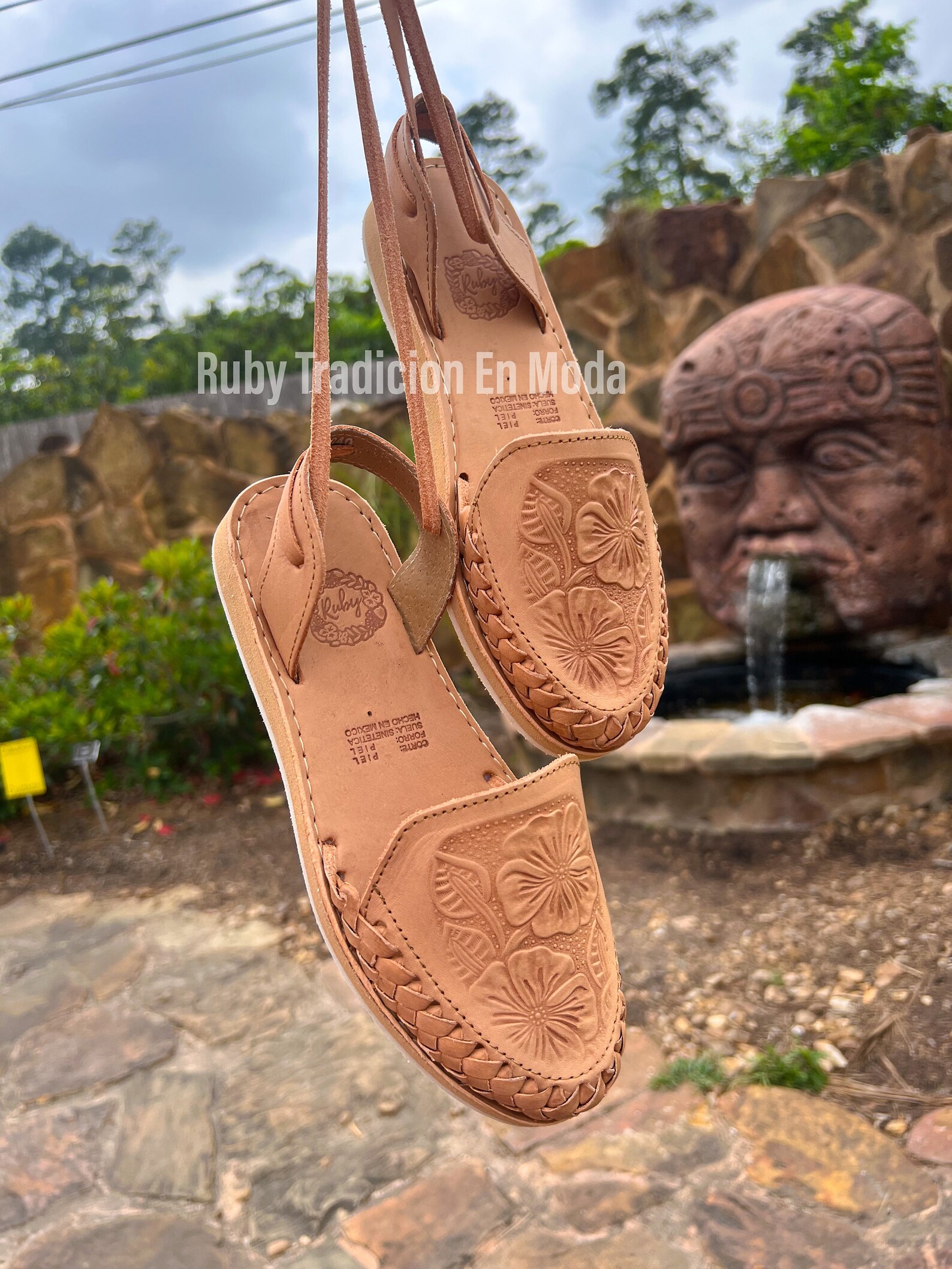 Florecita Huaraches Hand-tooled| Flor Cincelados Huaraches Lace-up ...