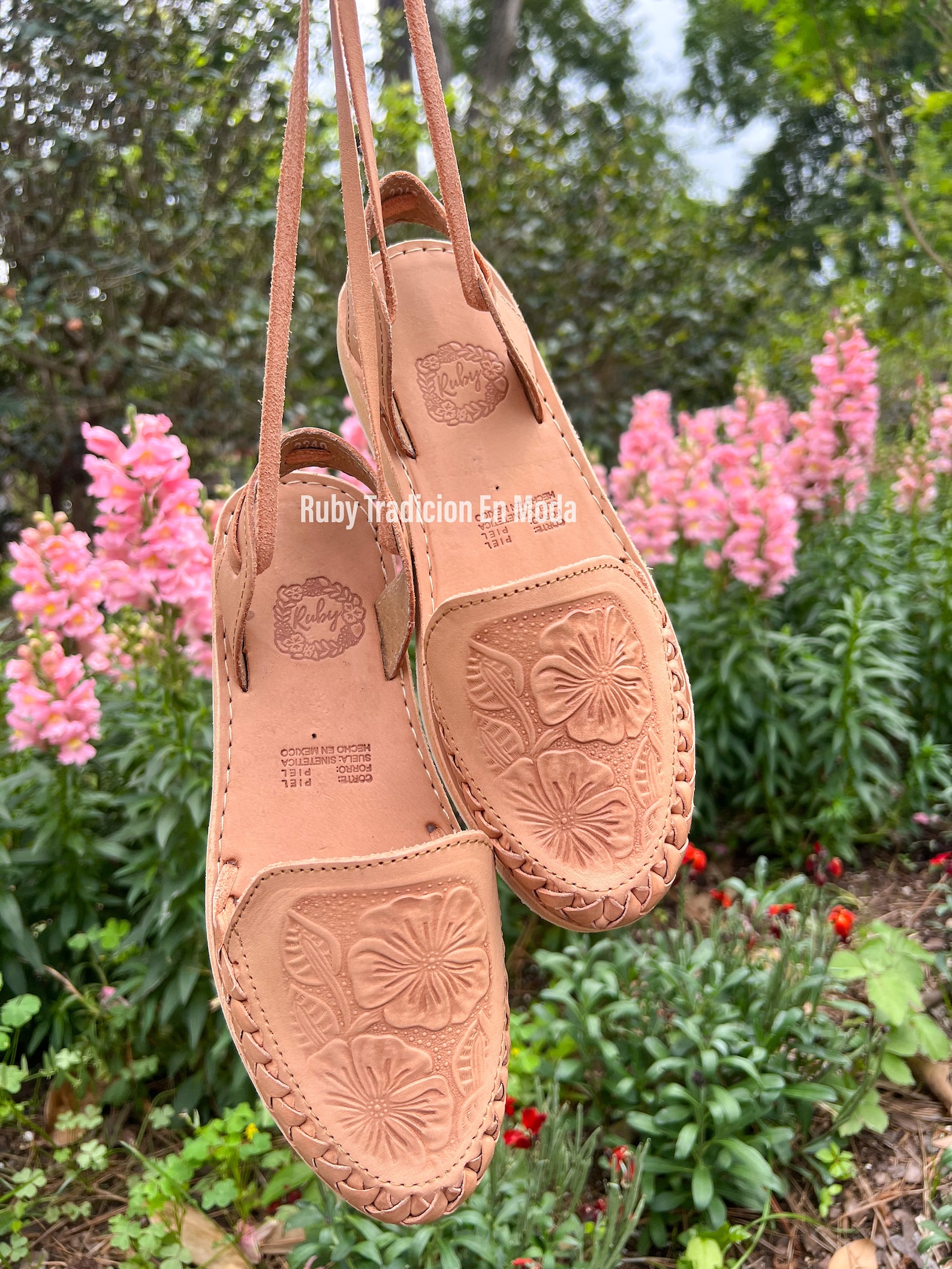 Florecita Huaraches Hand-tooled| Flor Cincelados Huaraches Lace-up ...