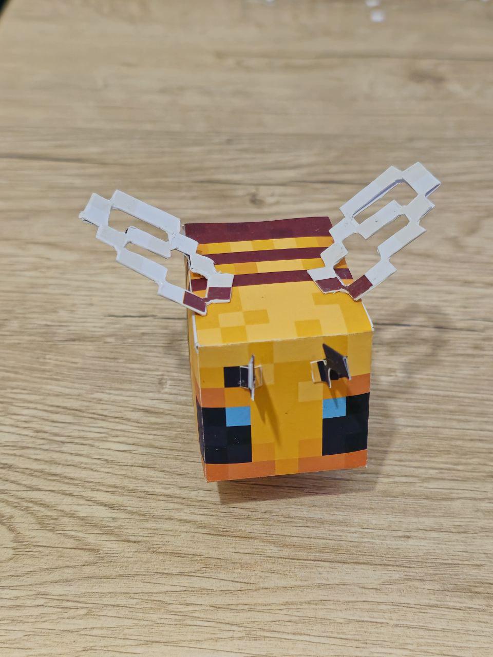 Papercraft Bee Minecraft Polygonal Figure of a Bee From the Game ...