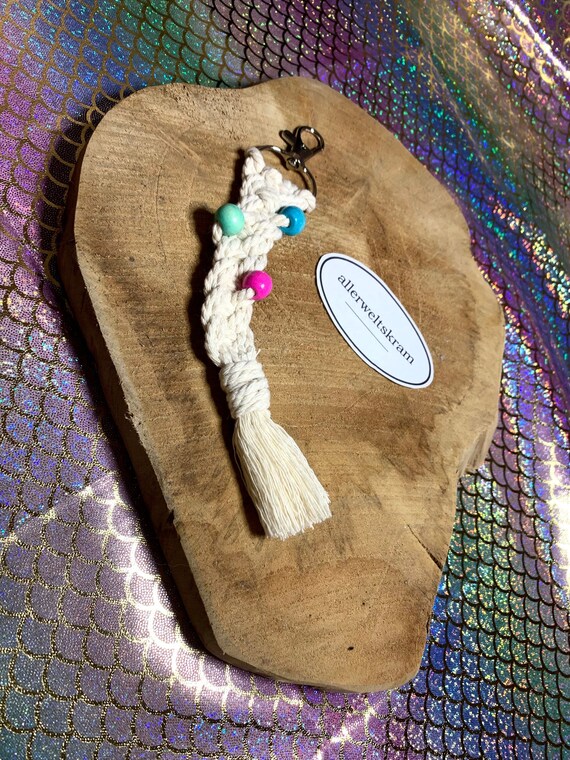 Cute Macramé Macramé Yarn Pendant - Etsy