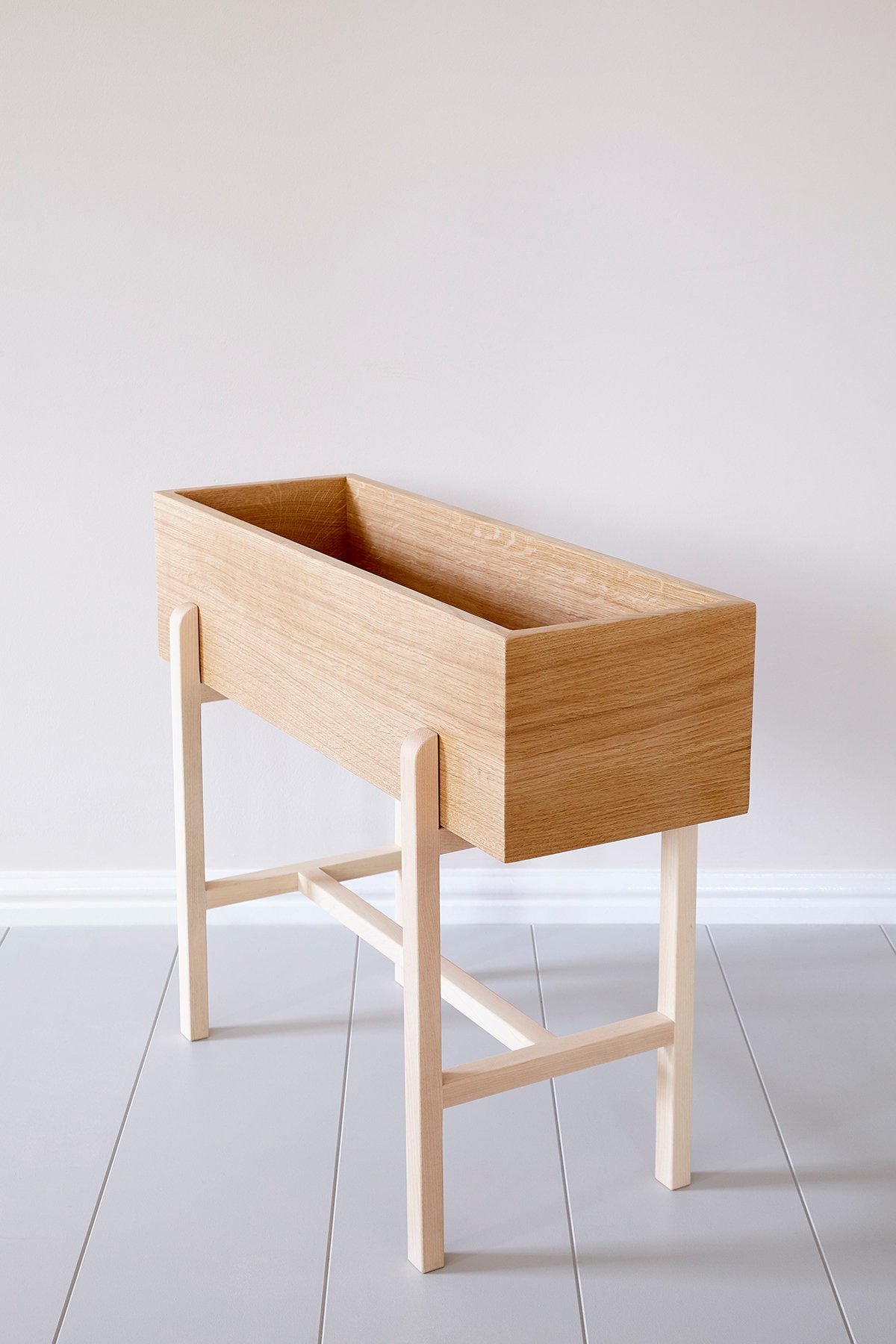 Pippa Planter Oak and Maple / House Plant / Book Storage - Etsy