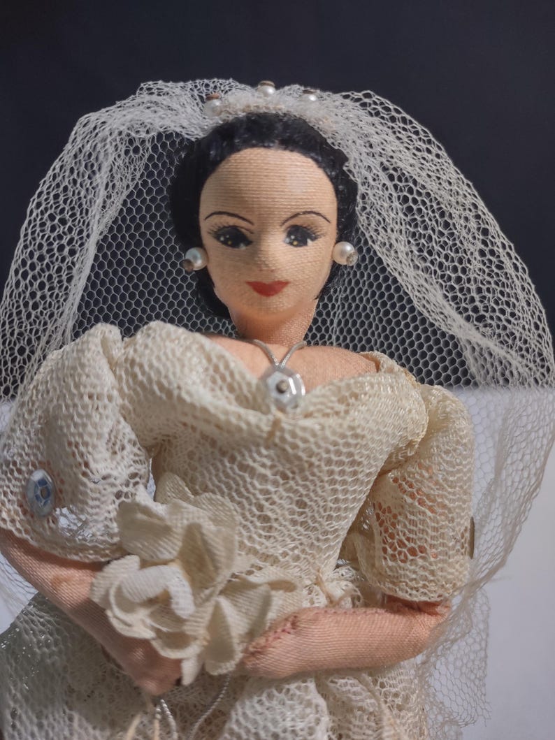 Vintage 1974 Fabric Wedding Bride Doll - Etsy