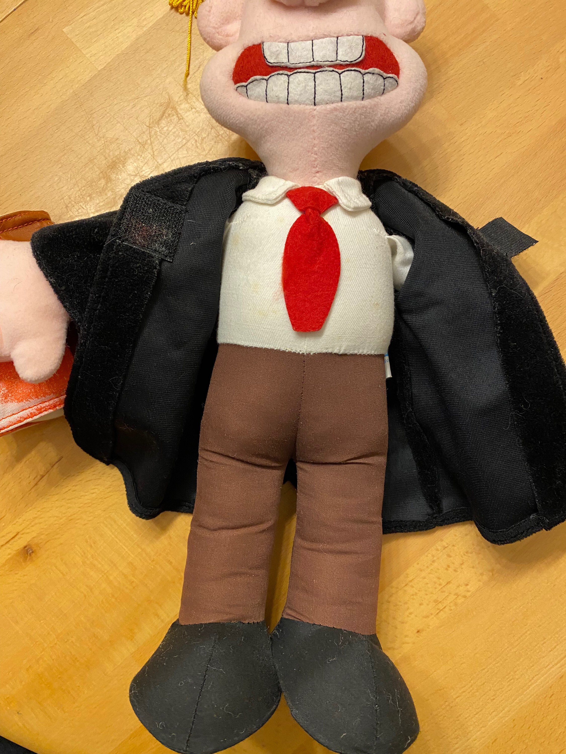 Wallace in Graduation Gown Robes Soft Vintage Plush Toy From Wallace ...