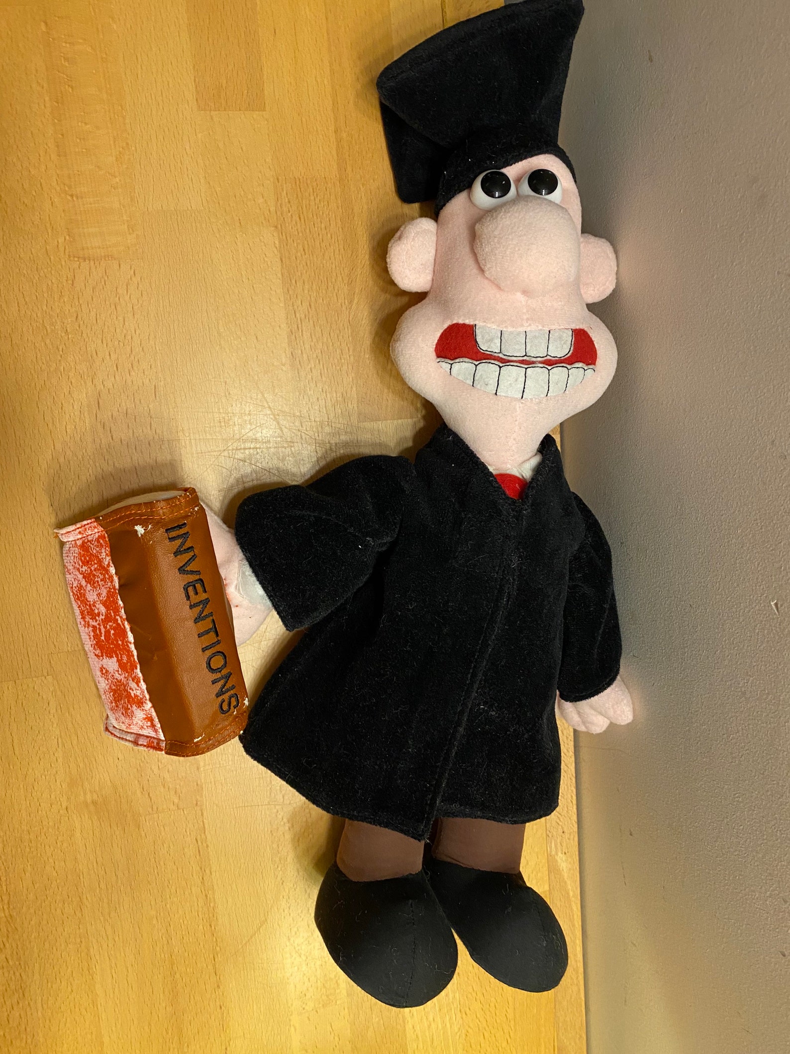 Wallace in Graduation Gown Robes Soft Vintage Plush Toy From Wallace ...