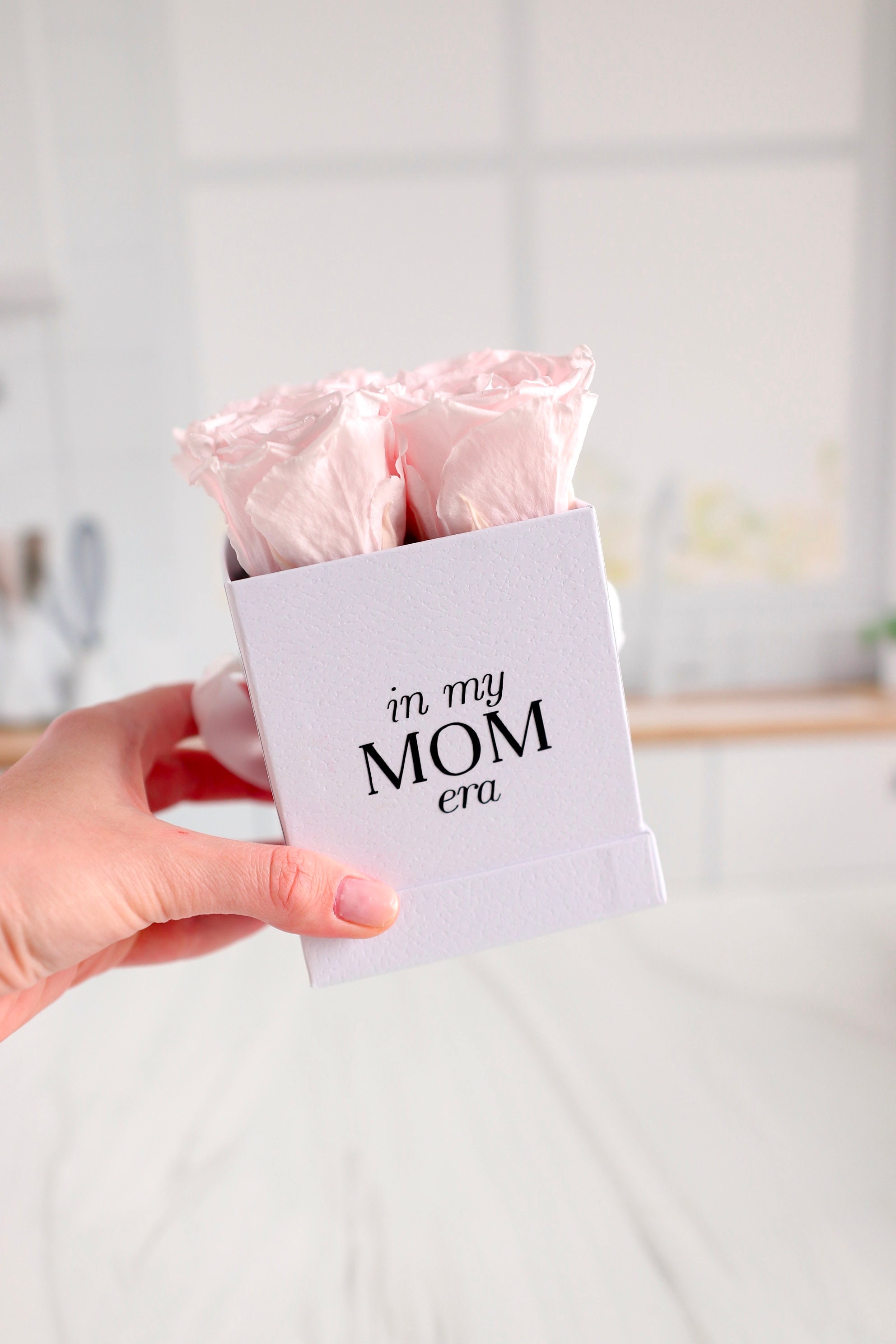 Era Boxes mom Era, Preserved Ecuadorian Roses Premium Textured Box ...