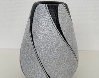 FLORA GOUDA Rumba, off White Mid Century Dish, Colorful Abstract Decor ...