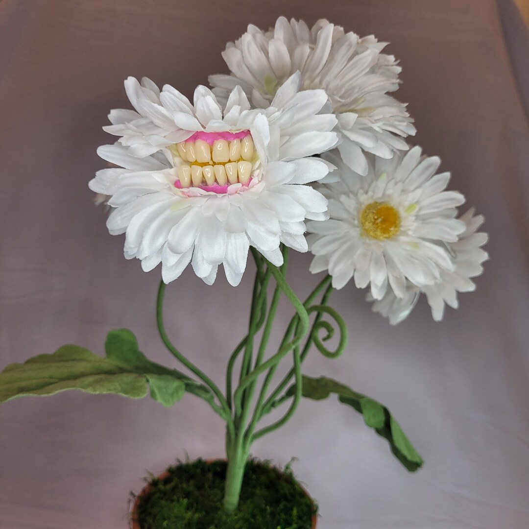 Little Shop Horrors Aubrey II Inspired Daisy Plant Sculpture Gag Gift ...