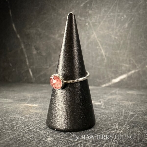 Strawberry Ring - Etsy