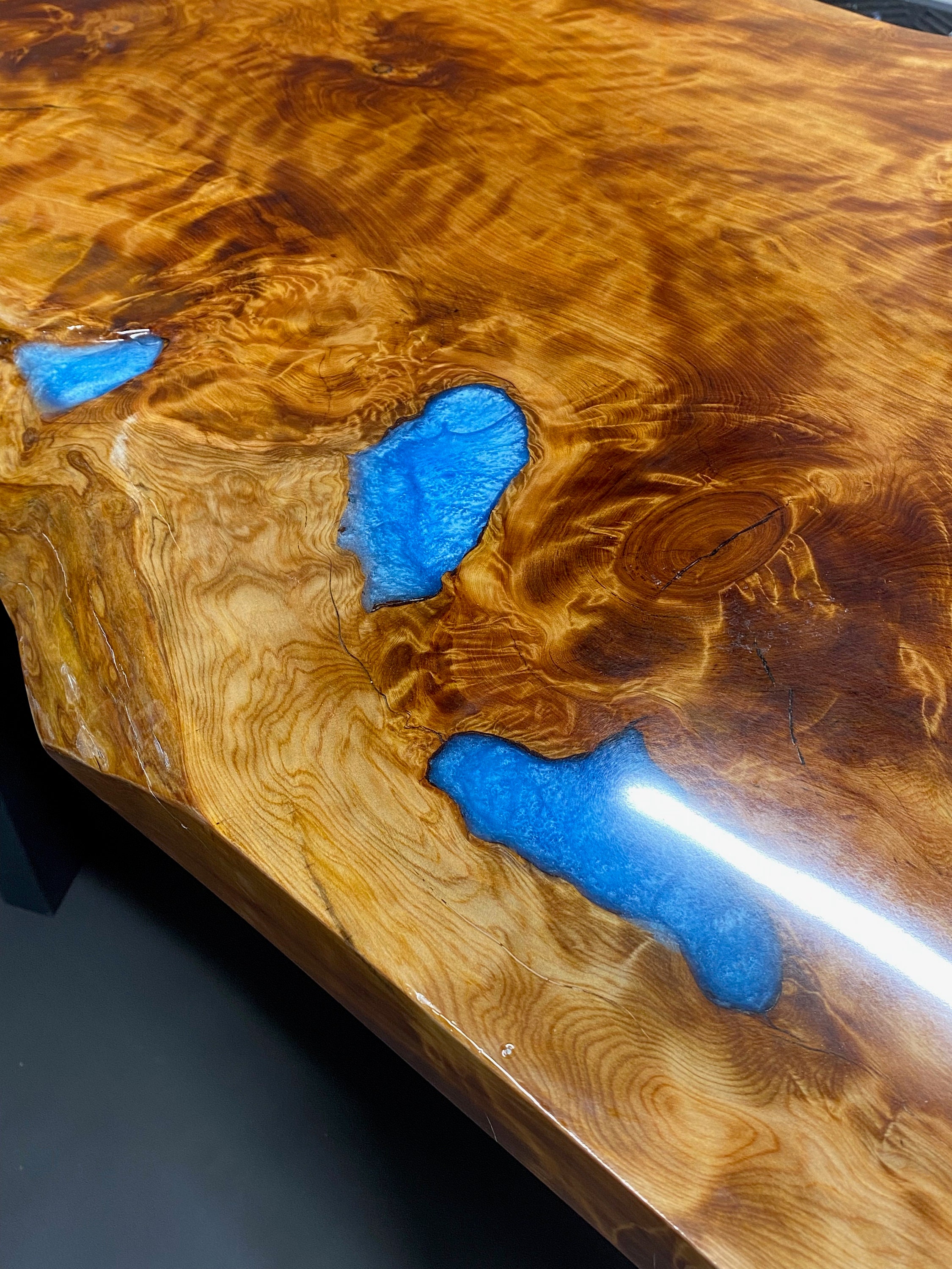 Beehive: Alligator Juniper Desk - Etsy