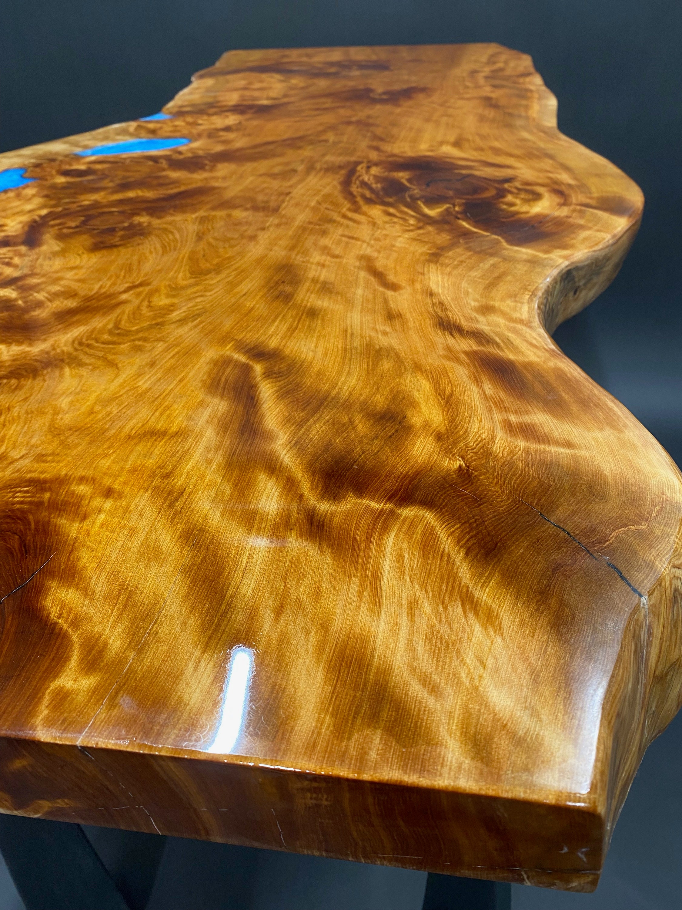 Beehive: Alligator Juniper Desk - Etsy