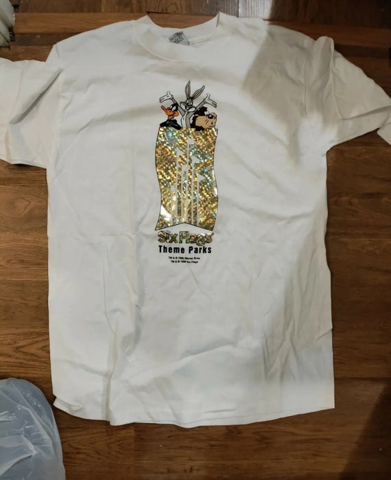Vintage 90s Six Flags Looney Tunes Tee Shirt USA Made… - Gem
