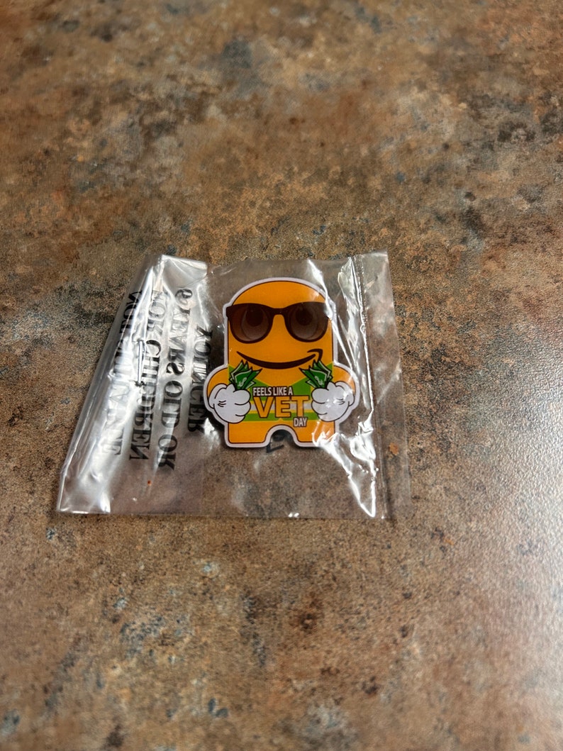 Amazon Peccy Pin VET Day.. - Etsy
