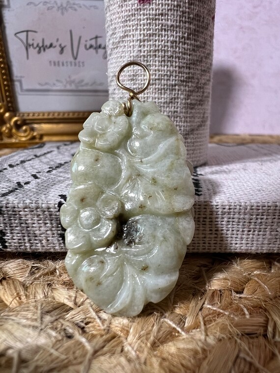 Jadeite Pendant W Intricate Roses And Cardinal Gem