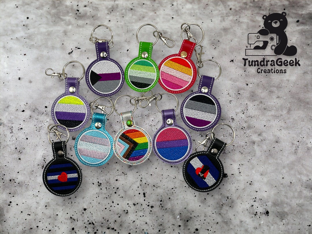Pride Flag Keychain - Round - Etsy