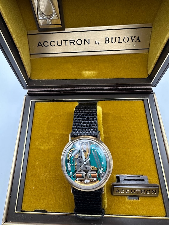 u081 bulova accutron spaceview - Gem