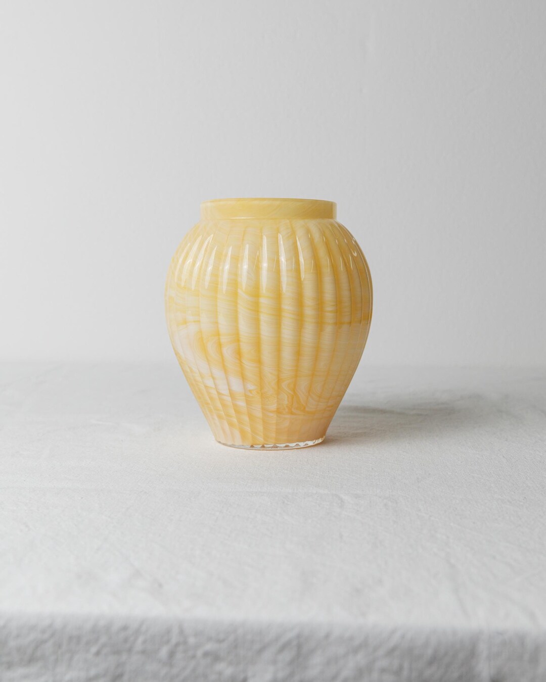 Vintage Valentino Vase Murano Glass - Italy 1970s - Yellow White Flower ...