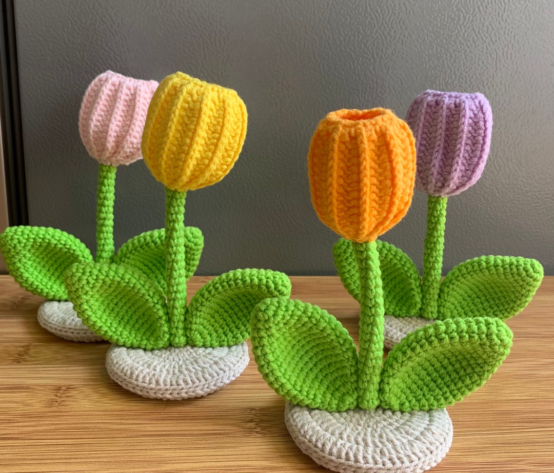 Crochet Phone Stand Sunflower Tulip Phone Stand Crochet Tulipa ...
