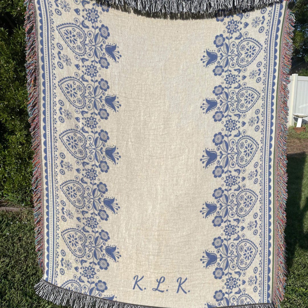 Swedish Hearts and Tulips Woven Blanket, Cozy Throw for Home Decor ...