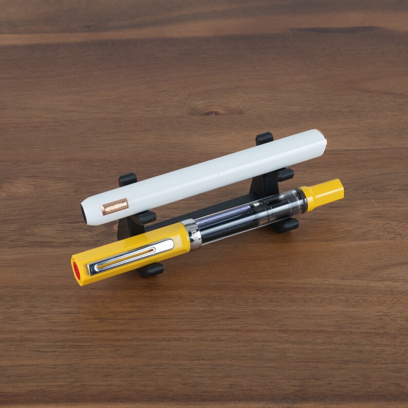 2 Fountain Pen Display Stand - 3D Printed Horizontal Storage for Pens ...