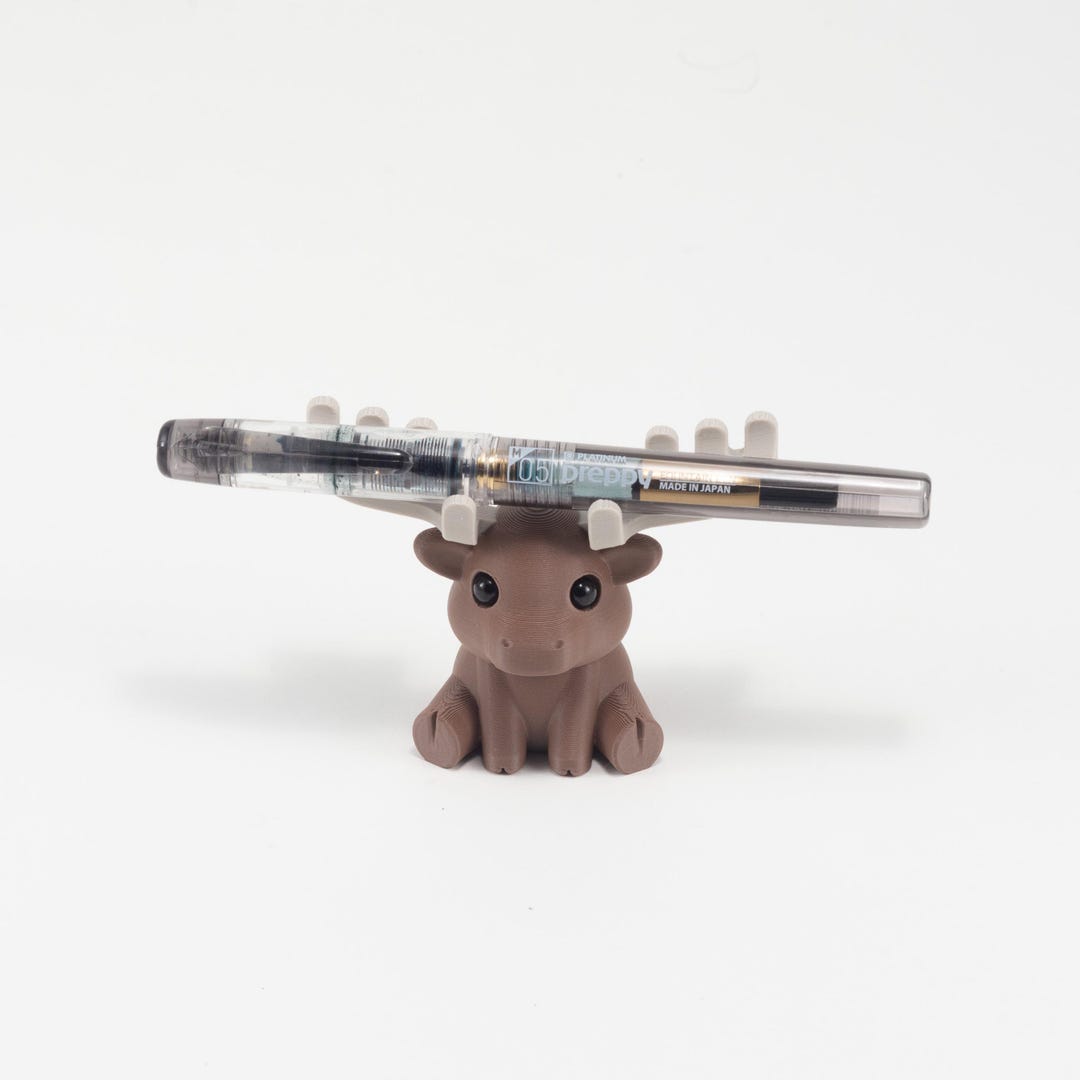 Moose Pen Holder - 3D Printed Horizontal Storage Stand for Fountain ...