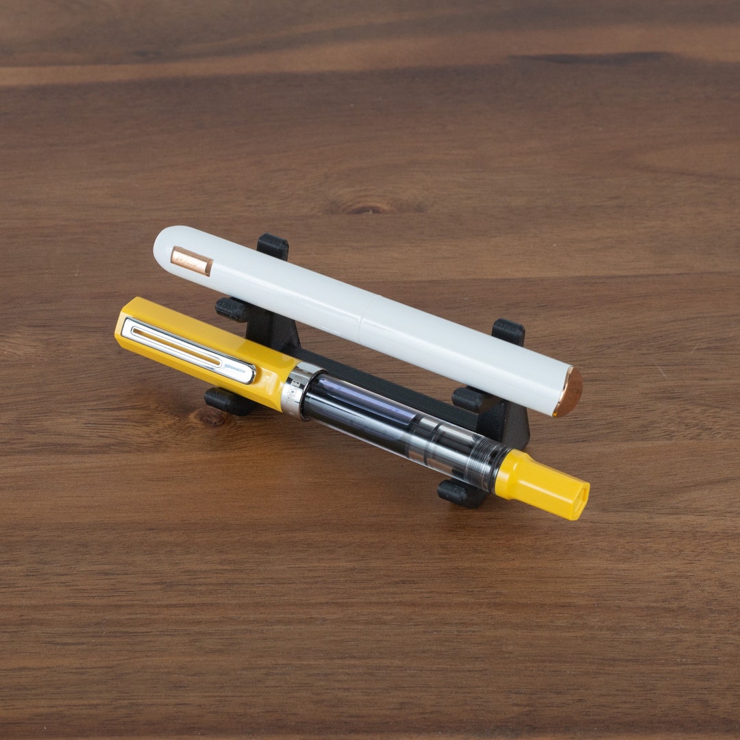 2 Fountain Pen Display Stand - 3D Printed Horizontal Storage for Pens ...