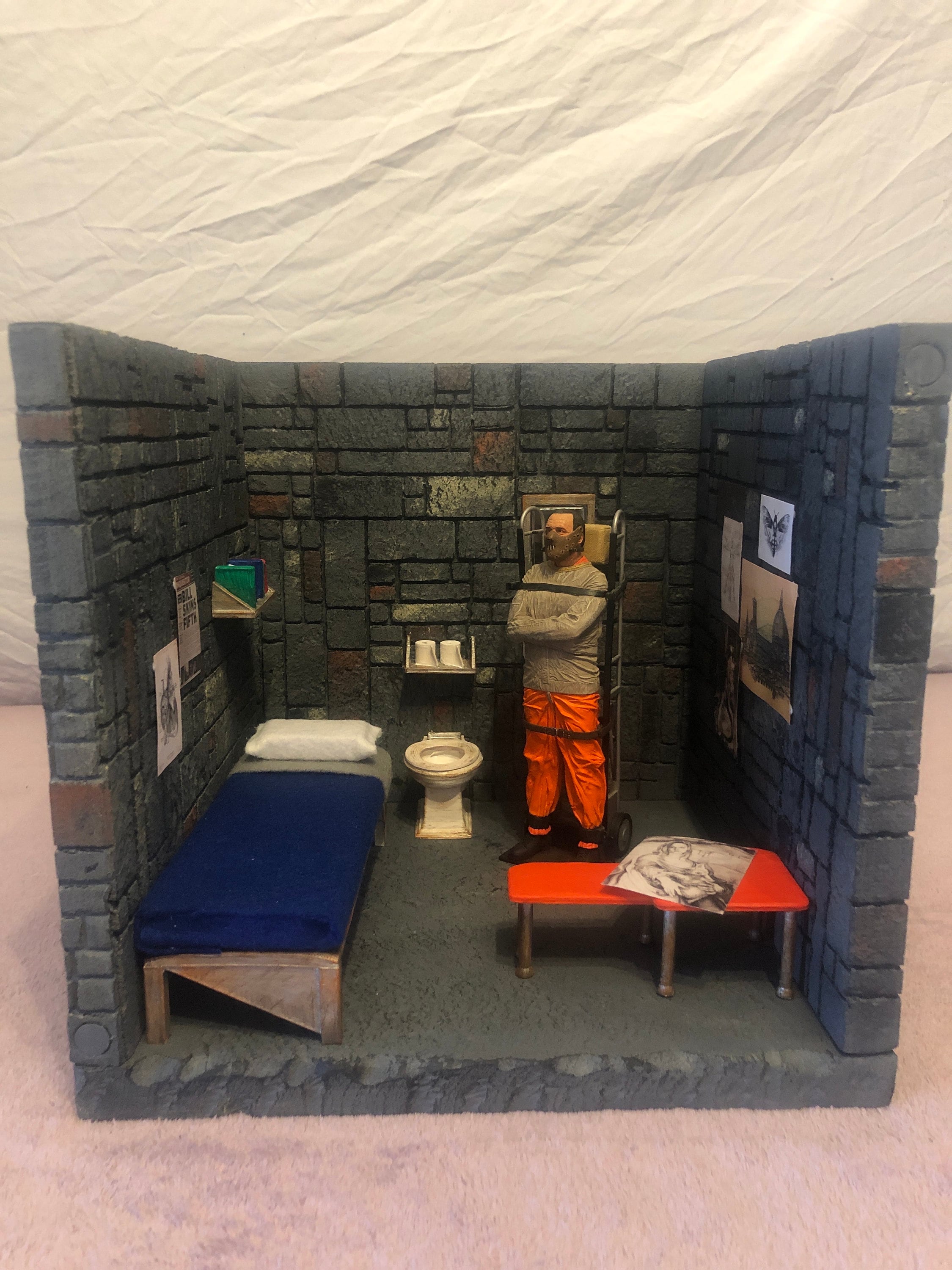 A Hannibal Lecter Cell Diorama 1:12 Silence of the Lambs fig Not ...