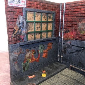 An American Werewolf in London Diorama of Back Alley (fig Not Included ...