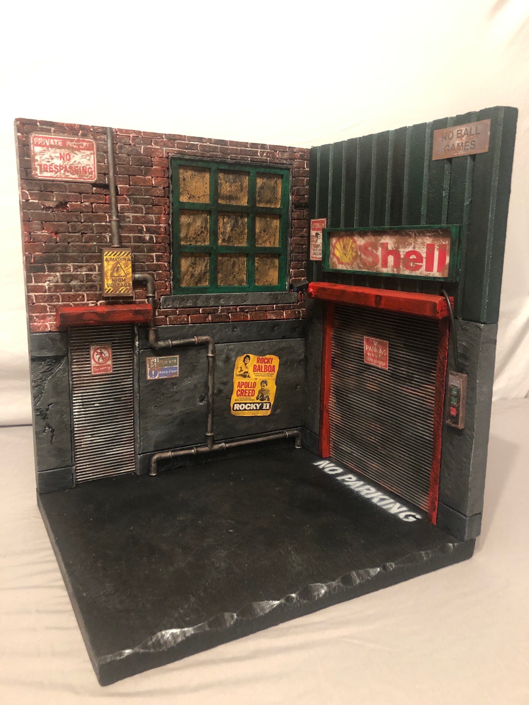 A 1:12 Garage -perfect for Neca/mcfarlane or Any 7” Figure (fig Not ...