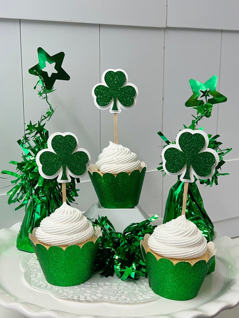 St. Patrick’s Day Glitter Clover Cupcake Toppers - Etsy
