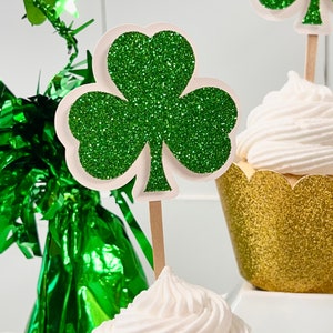 St. Patrick’s Day Glitter Clover Cupcake Toppers - Etsy