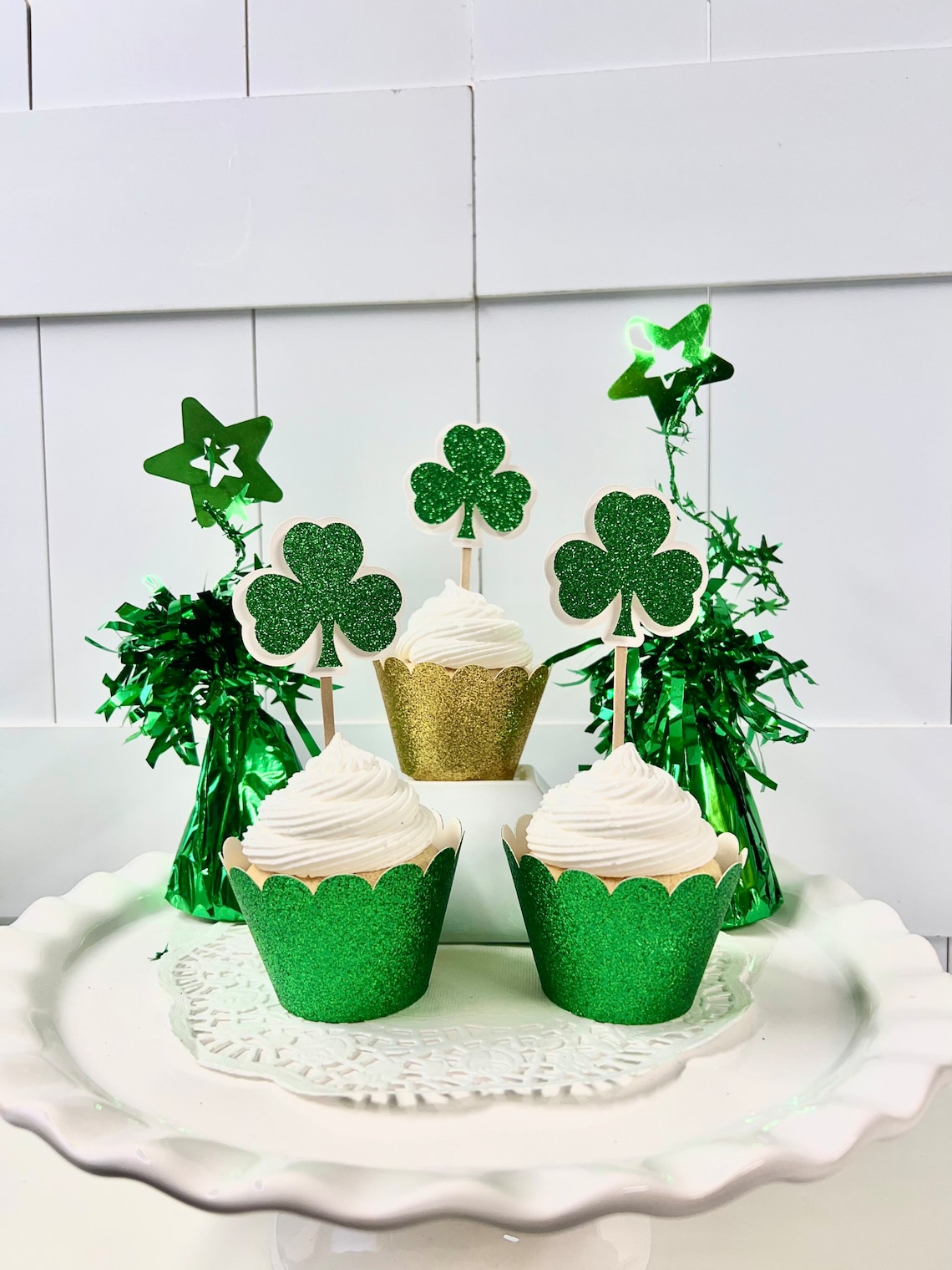 St. Patrick’s Day Glitter Clover Cupcake Toppers - Etsy