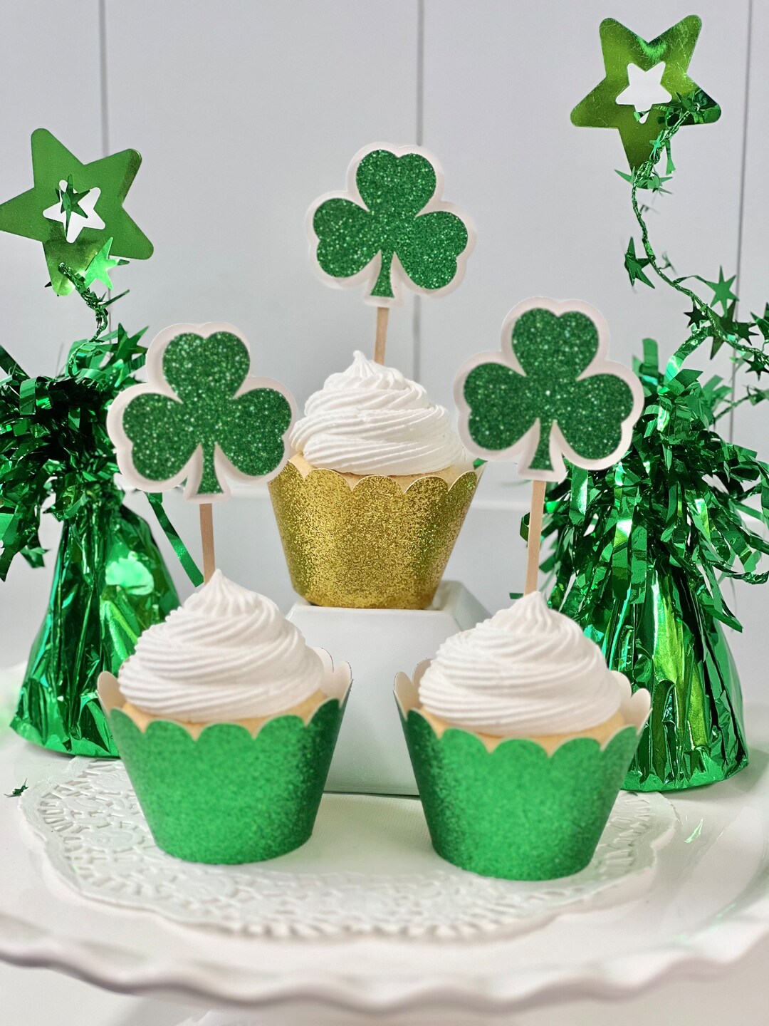 St. Patrick’s Day Glitter Clover Cupcake Toppers - Etsy