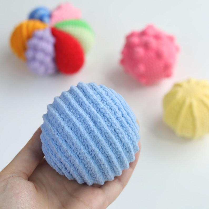 4in1 Sensory Balls Crochet Pattern, Montessori Sensory Ball, Fidget Toy ...