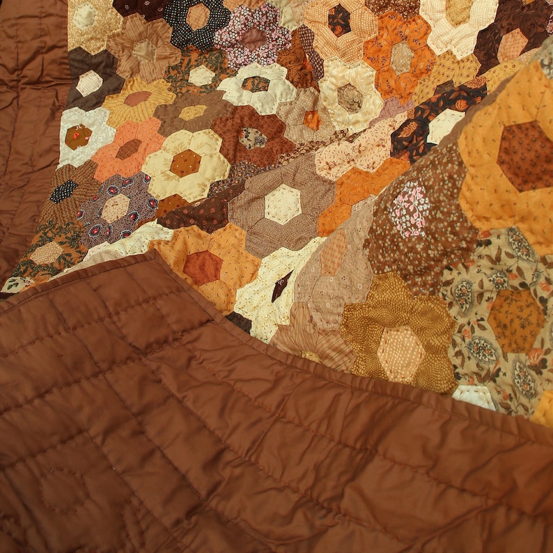 Hand-quilted Hexagon Patchwork Quilt: Bordeaux Flower Garden Design - Etsy