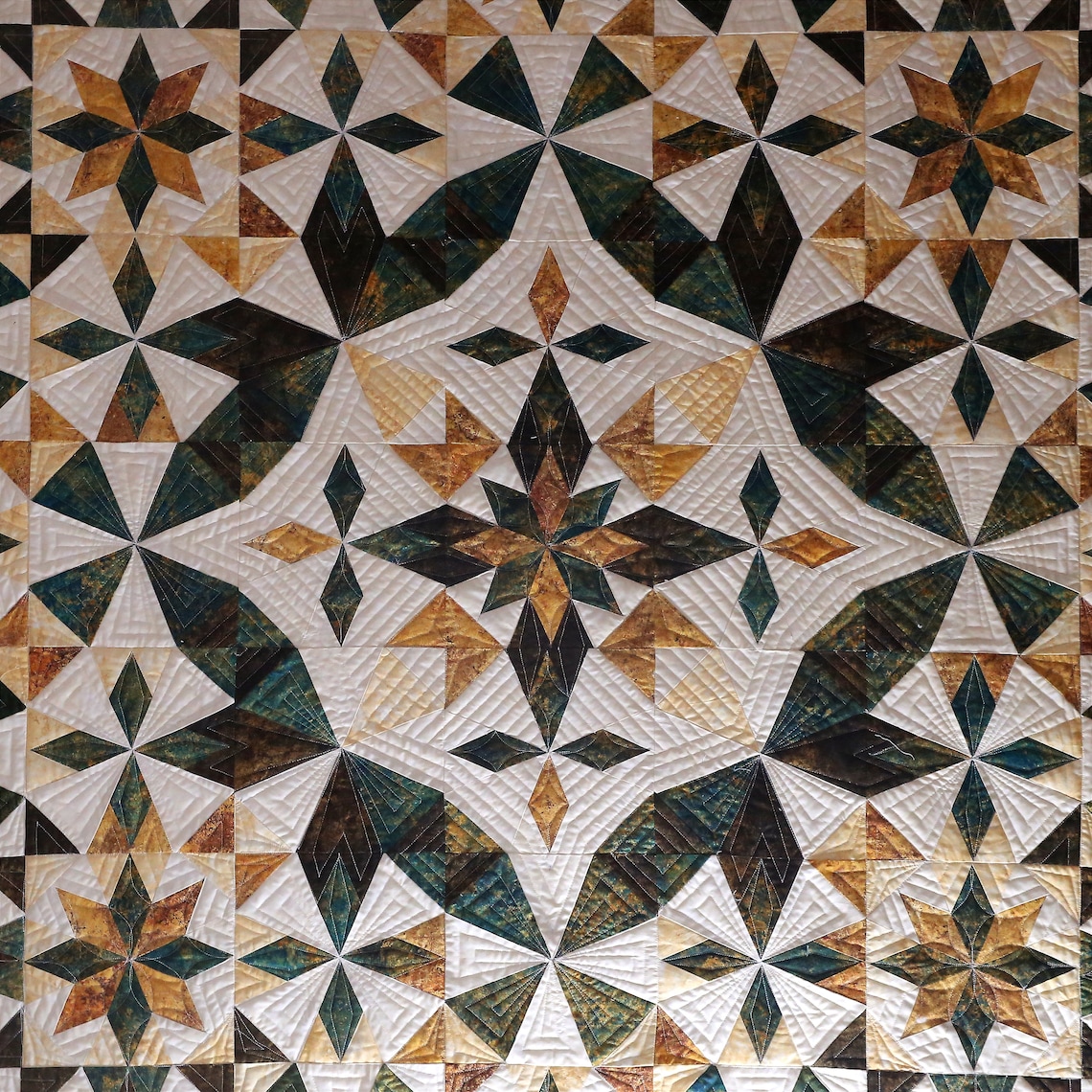 Alaska Handmade Patchwork Quilt 90 X 90. Art Quilt, Alaska Magic, Queen ...