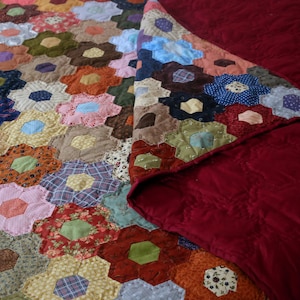 Hand-quilted Hexagon Quilt: Amish Bordeaux Patchwork, Grandmother's ...