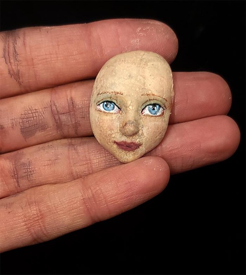 Crackle Small Lady Face, Distress Vintage Lady, Clay Face Shard, Woman ...