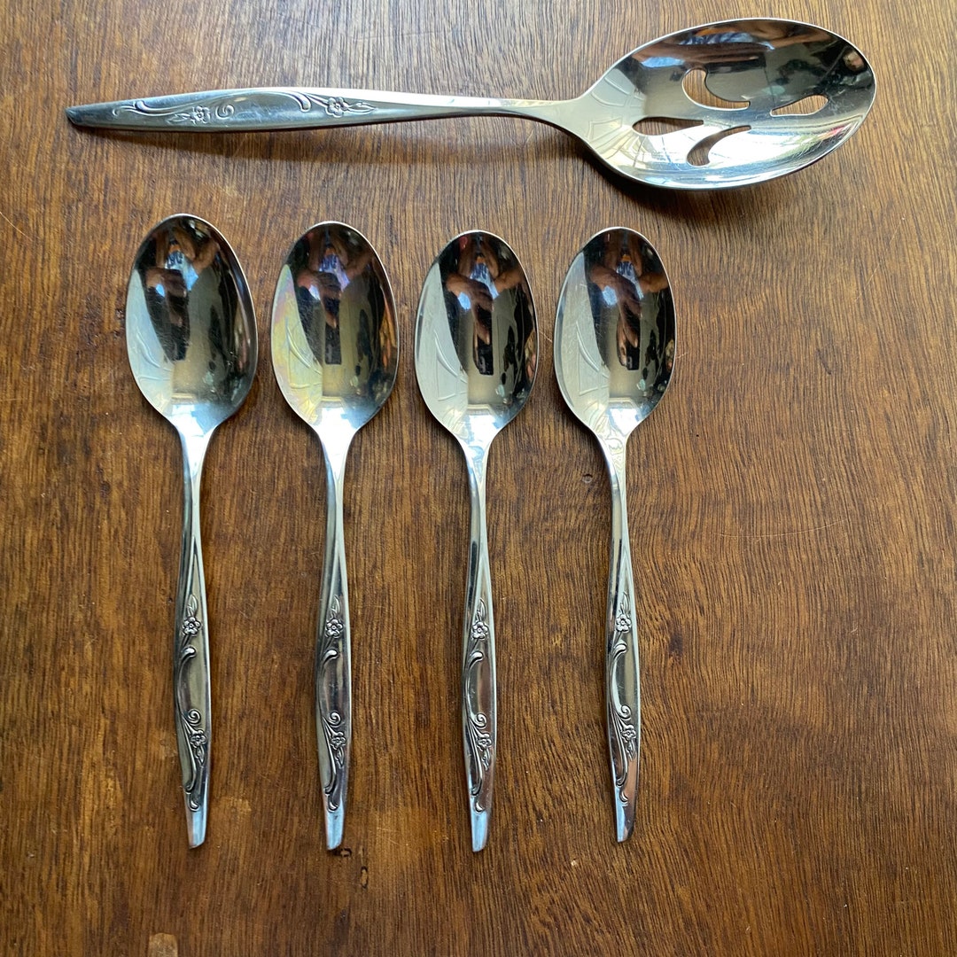 Vintage International Silver Co Dessert Spoons and Serving Spoon 5 ...