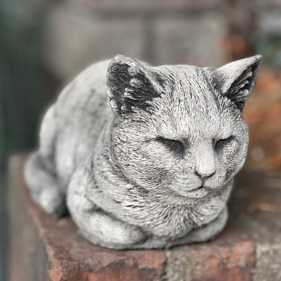 Life Like Cat Statues