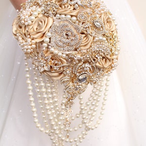Champagne Cascading Brooch Bouquet: Elegant Pearl Wedding Bouquet - Etsy